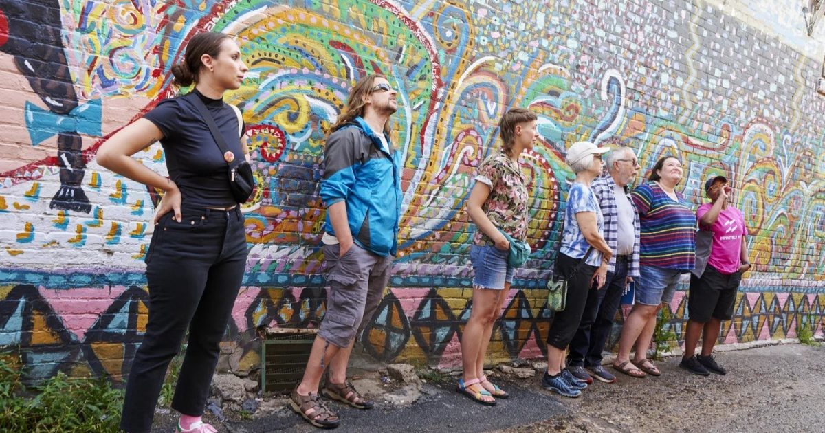 Lake Street Mural Day | Meet Minneapolis