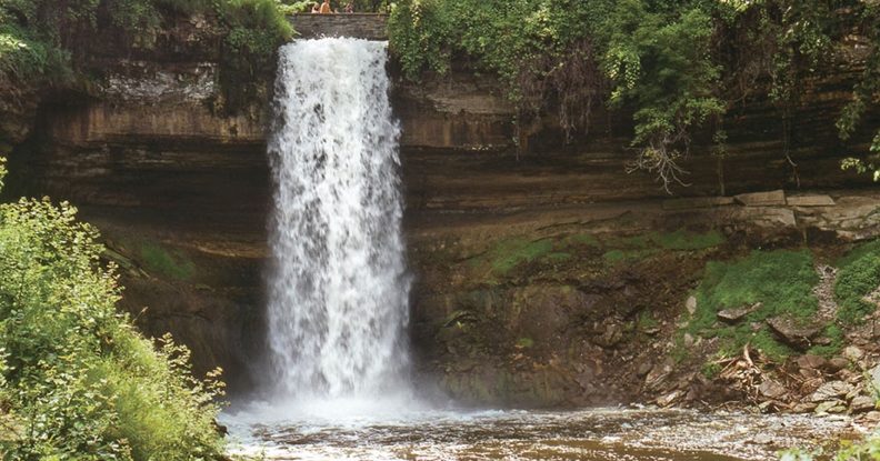 Where to Get the Best Views of Minnehaha Falls | Meet Minneapolis ...